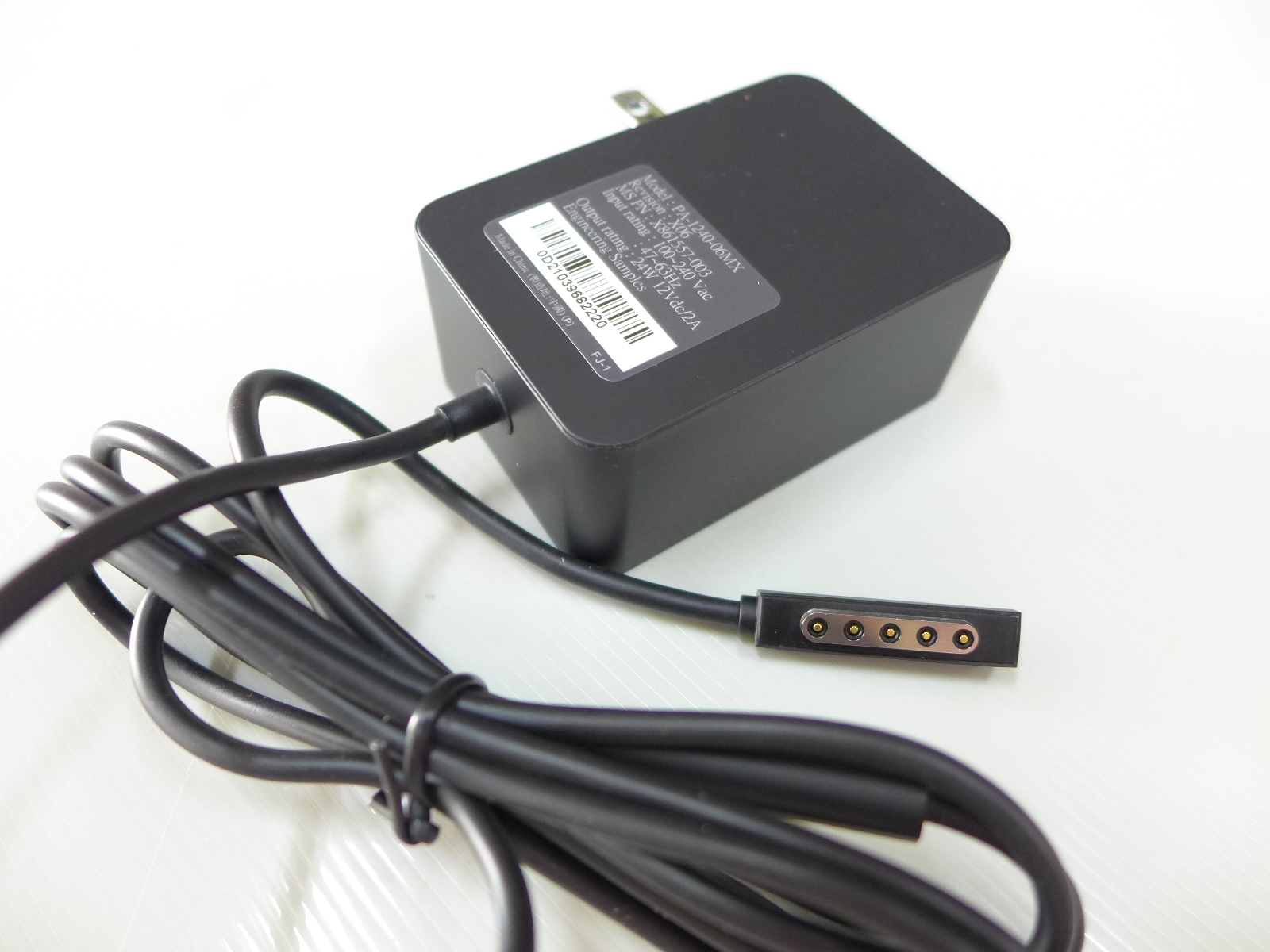 12V 2A Microsoft Surface adapter | Unicell