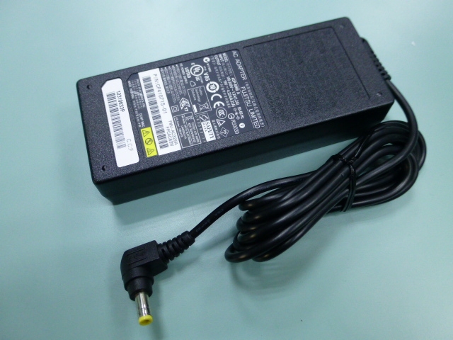 Fujitsu 19V 4.22A 80W ADP-80NB A ac adapter | Unicell